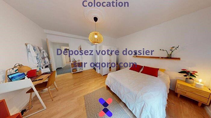 Appartement à louer - Pasteur Margnolles, Caluire-et-Cuire - 7 pièces - 6 chambres