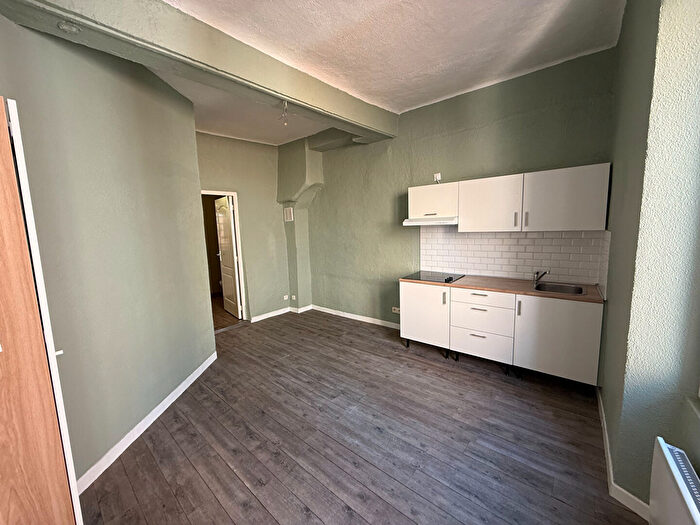 Appartement 2 pièces à louer - Saint-Maximin-la-Sainte-Baume, Centre-ville