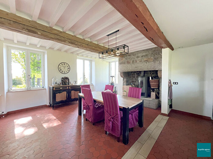 Maison à vendre - Bures-les-Monts - 11 pièces - 2 chambres