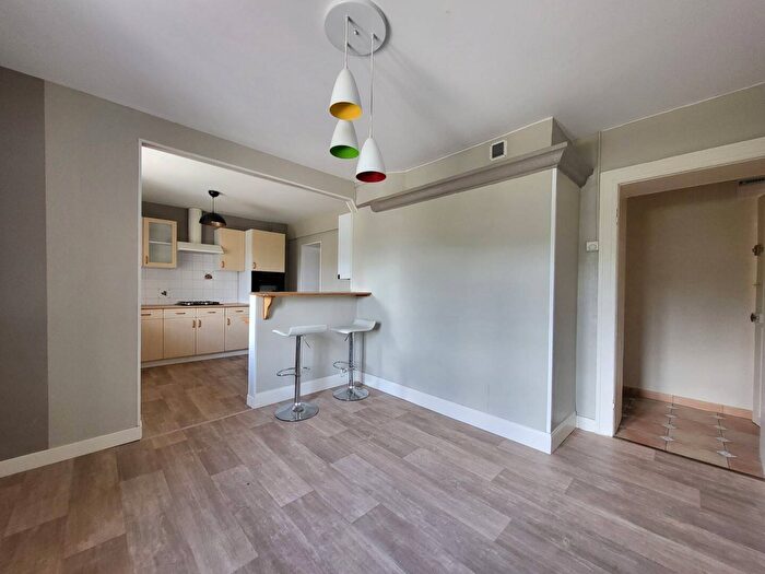 Appartement à louer - Foucharupt-Gaston Save, Saint-Dié-des-Vosges - 2 pièces - 1 chambre