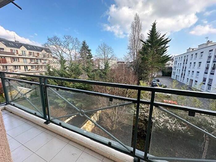 Appartement à louer - Centre Ville, Croissy-sur-Seine - 4 pièces - 3 chambres