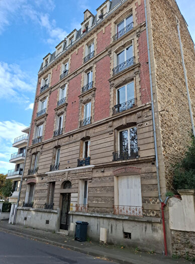 Appartement à vendre - Villemomble, Centre-ville, Orangerie - 3 pièces - 2 chambres