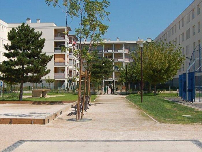 Appartement 4 pièces à LIsle-sur-la-Sorgue, à louer