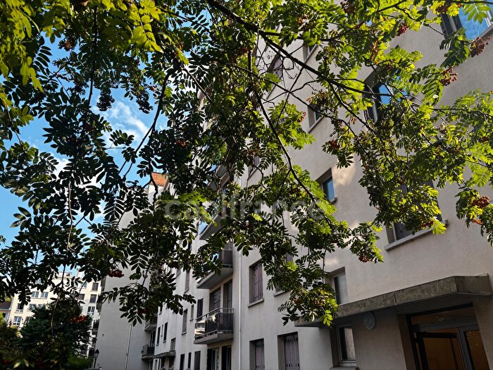 Appartement 3 pièces à Issy-les-Moulineaux, Les Iles, La Ferme, à vendre