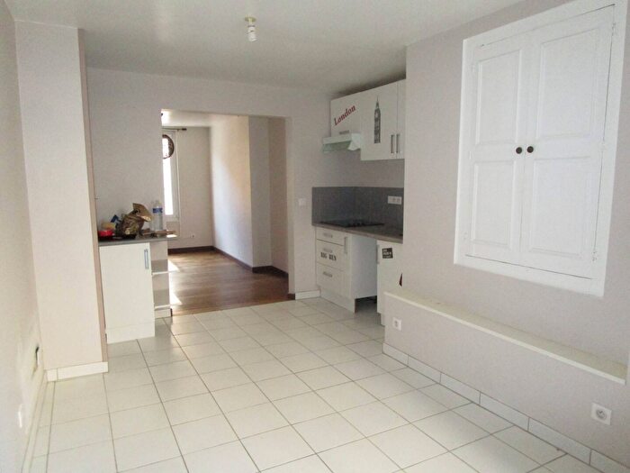 Appartement à louer - Courville sur Eure - 2 pièces - 1 chambre