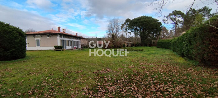 Maisons à vendre et appartements à louer - 1