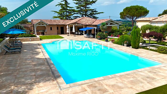 Maison à vendre - Puymiclan - 12 pièces - 6 chambres