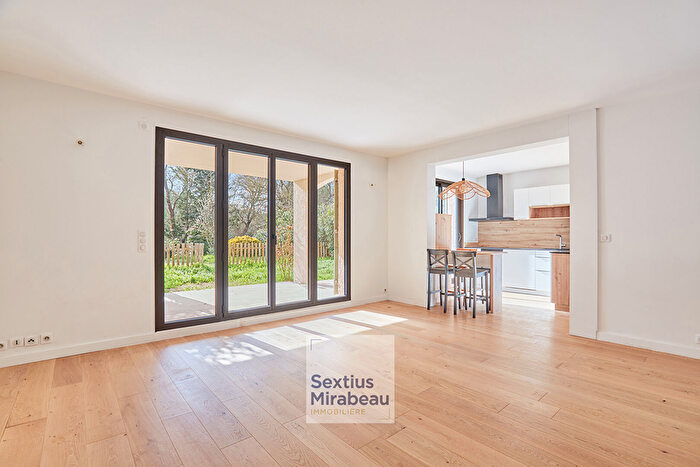 Appartement à vendre - Aix-en-Provence, Val Saint-André - 4 pièces - 3 chambres