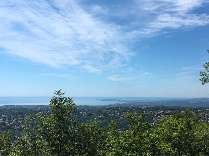 Maison à louer - Saint-Jeannet - 3 pièces - 2 chambres