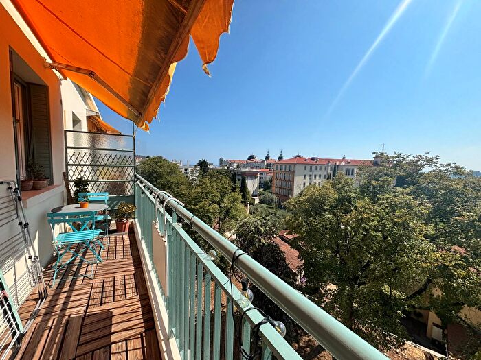 Appartement 2 pièces à louer à Nice, Cimiez