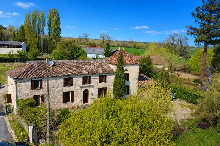 Maison à vendre - Neuffons - 7 pièces - 5 chambres