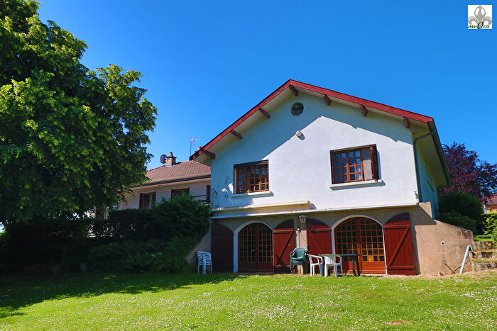 Pouilly-sur-Saône : Maison 7 pièces à vendre
