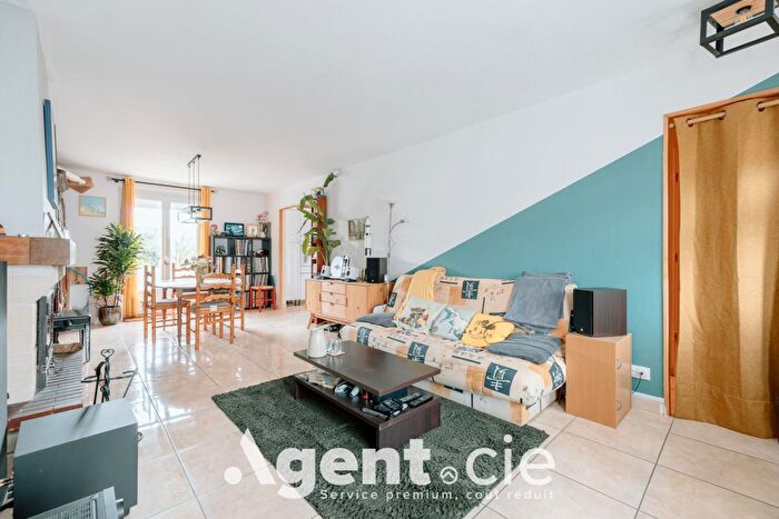 Maison à vendre - Fontaine-Étoupefour - 5 pièces - 3 chambres