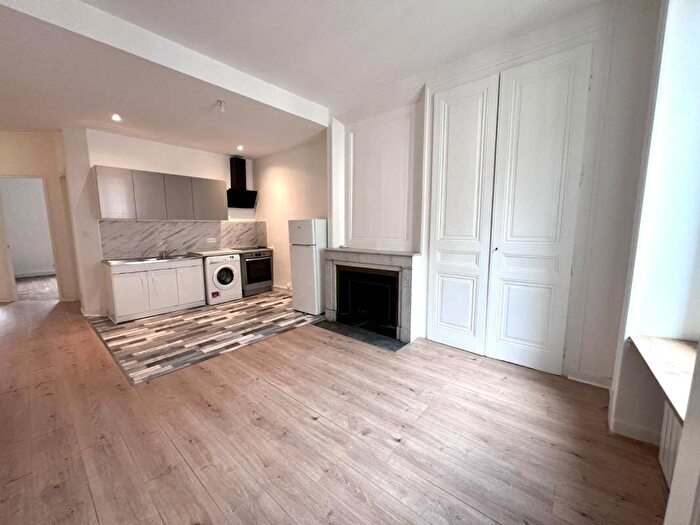 Appartement à louer - Préfecture Liberté, Lyon ème arrondissement - 4 pièces - 2 chambres