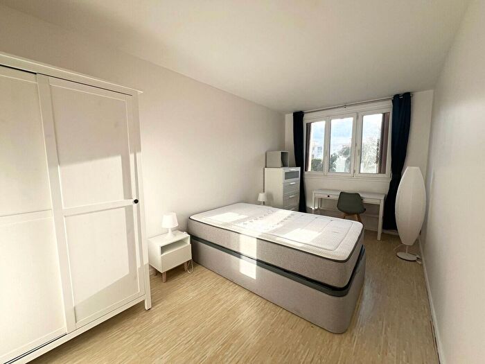 Appartement à louer - Plaine de Balizy, Chilly-Mazarin - 1 pièce