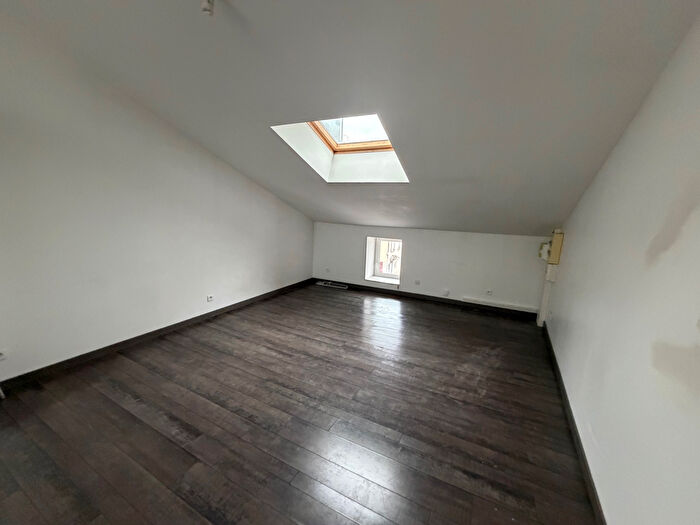 Appartement à vendre - Bourgoin-Jallieu, Centre-ville, Pont Saint-Michel - 1 pièce