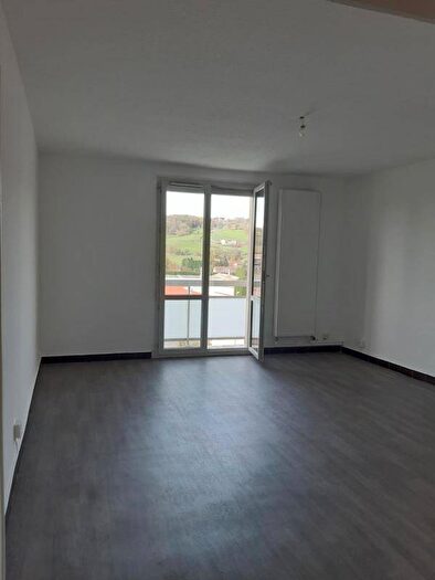 Appartement à louer - Sainte-Foy-lArgentière - 5 pièces - 4 chambres