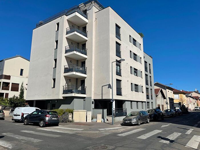 Appartement 2 pièces à Villeurbanne, Les Poulettes, à vendre