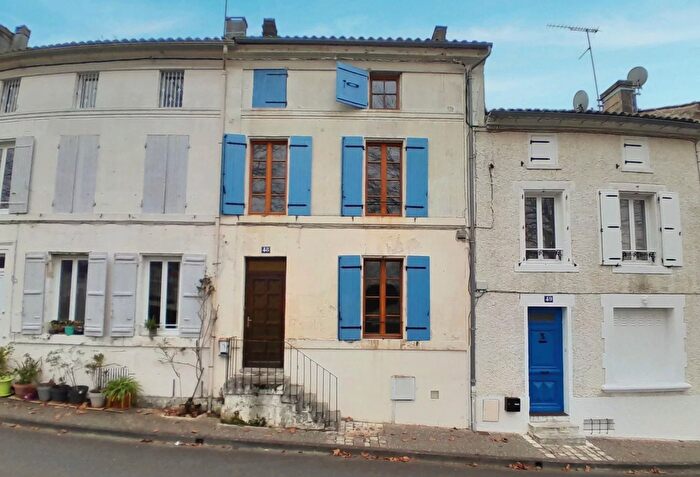 Maison à vendre - Jarnac - 6 pièces - 3 chambres