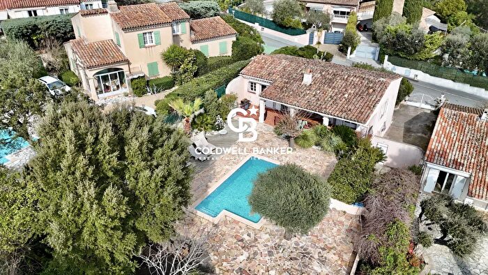 Maison à vendre - Gassin - 8 pièces - 6 chambres