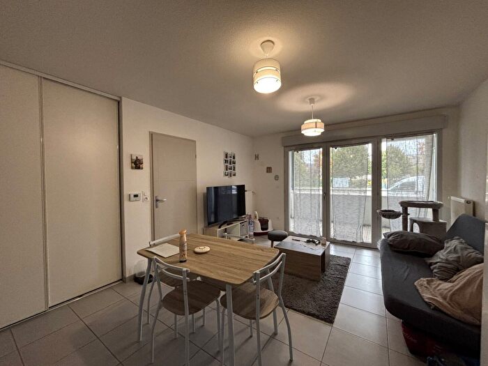 Appartement à louer - Chasseneuil-du-Poitou - 2 pièces - 1 chambre