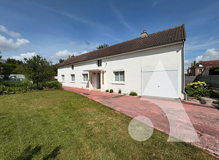 Maison 5 pièces à Troyes, Charmilles, à vendre
