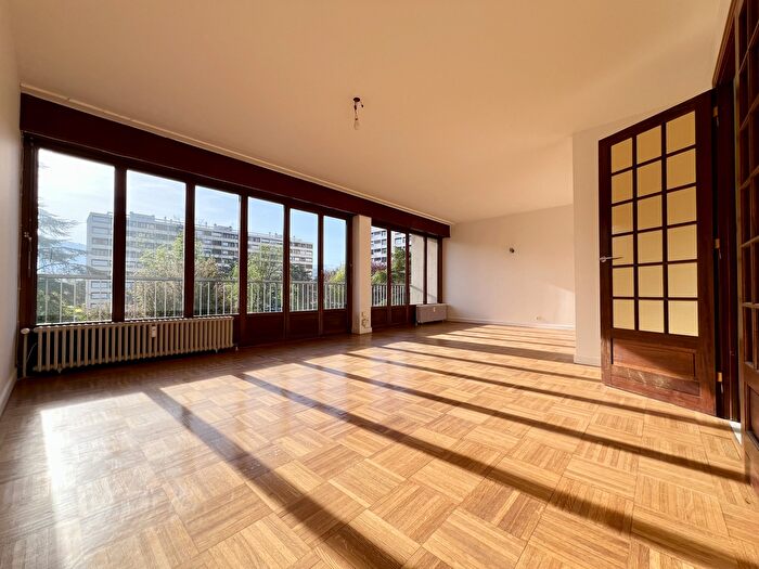 Appartement à vendre - Échirolles - 5 pièces - 3 chambres