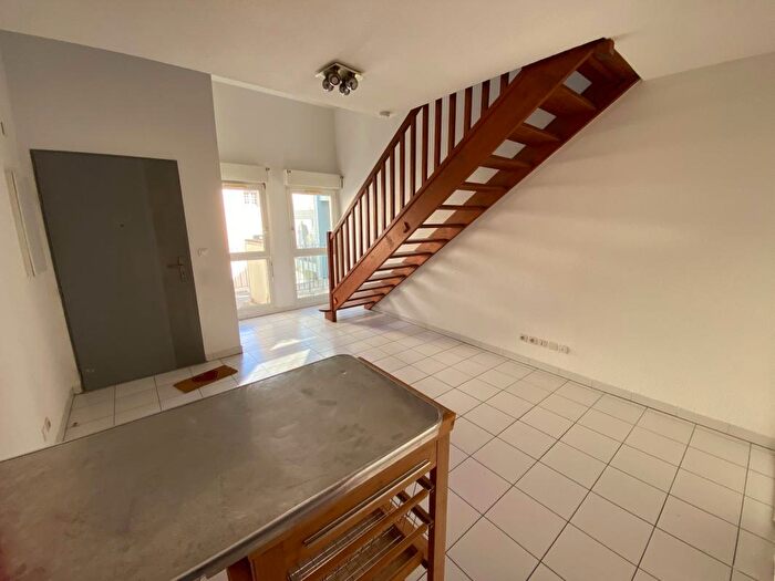 Appartement à vendre - Nîmes, Ecusson, Arènes - 2 pièces - 1 chambre