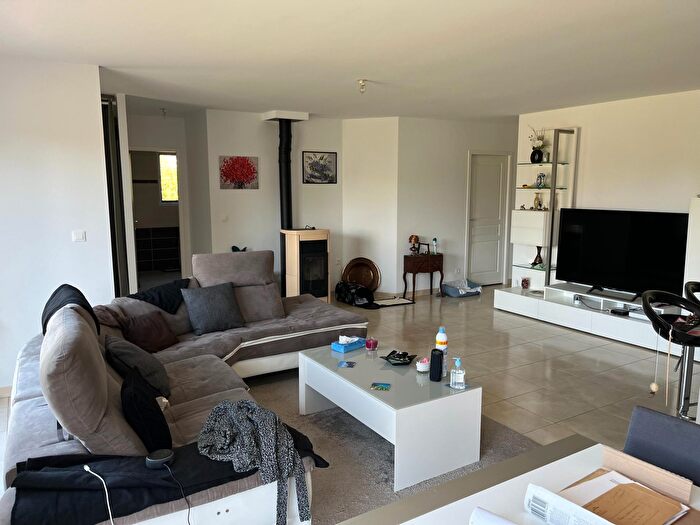 Maison 4 pièces à Saint-Ouen-de-Mimbré, à vendre