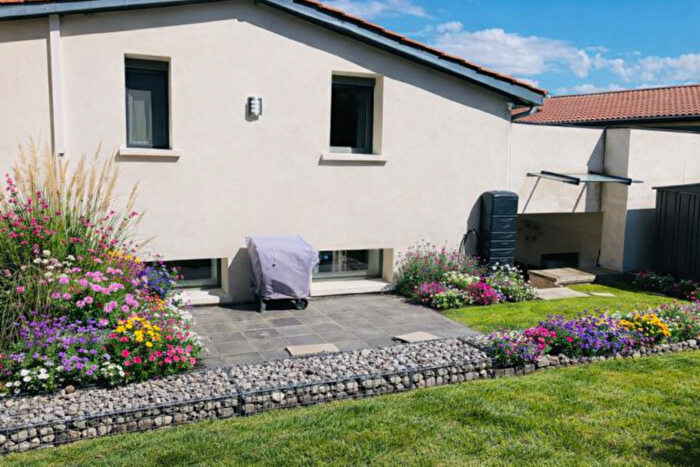 Maison à vendre - Vaugneray - 4 pièces - 3 chambres