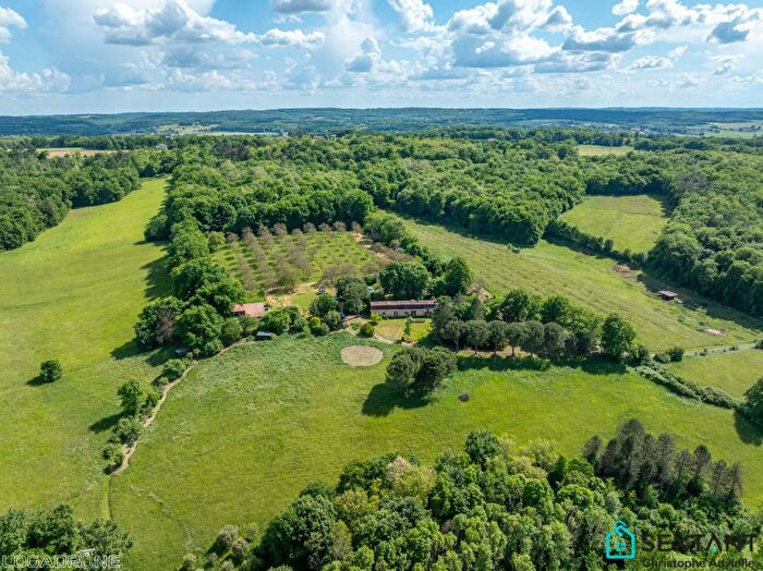 Maison à vendre - Saint-Capraise-de-Lalinde - 12 pièces - 7 chambres