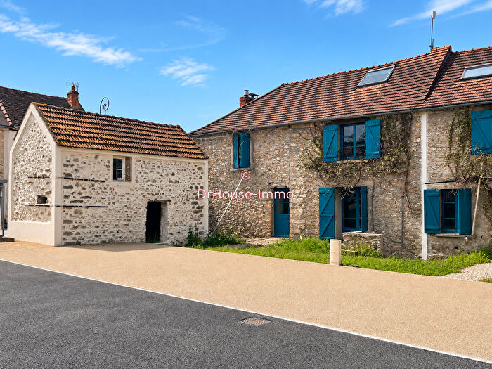 Maison 5 pièces à vendre à Fontenay-le-Vicomte
