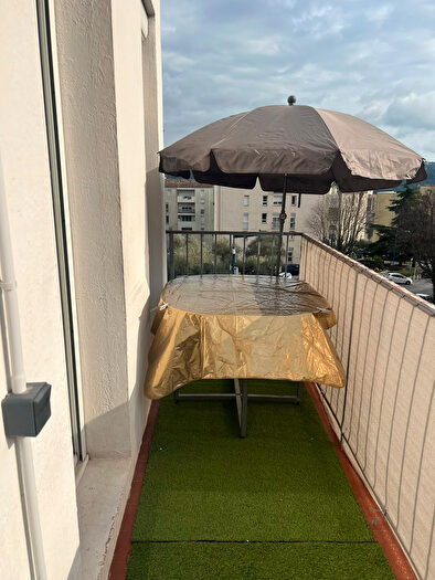 Carros : Appartement 4 pièces à vendre