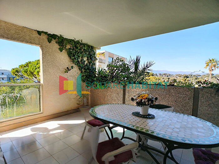 Appartement à vendre - Antibes, Rastines, Super Antibes, Laval, La Fontonne - 1 pièce - 1 chambre