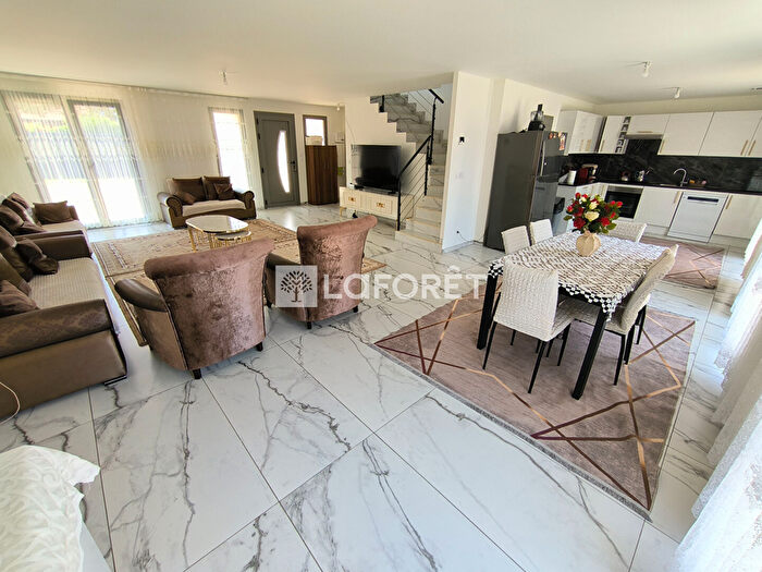 Longnes - Maison 7 pièces à vendre