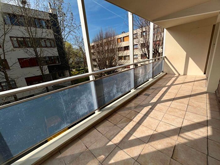 Appartement à louer - Les Blondeaux, LHaÿ-les-Roses - 2 pièces - 1 chambre