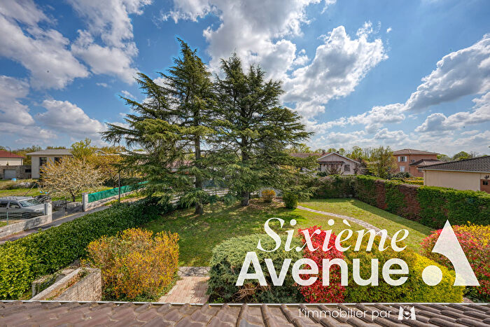 Chassieu - Maison 8 pièces à vendre