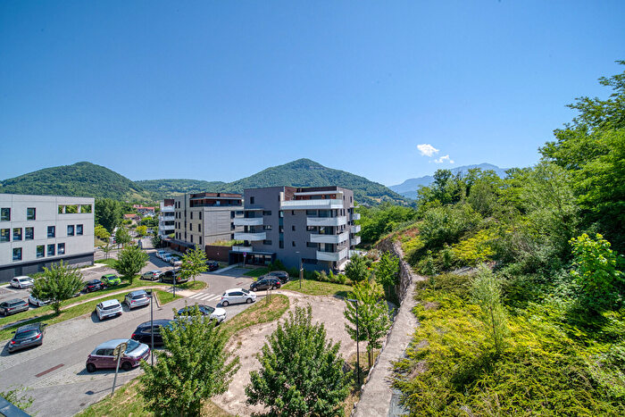 Appartement 4 pièces à Voiron, Faton, à vendre