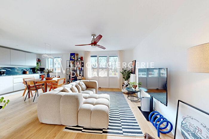 Appartement à vendre - Annecy, Parmelan, Albigny - 3 pièces - 2 chambres