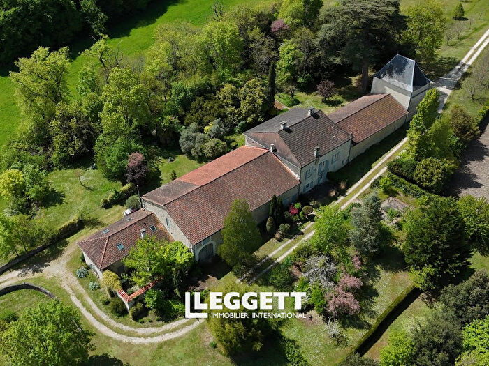 Maison 12 pièces à vendre - Villetoureix
