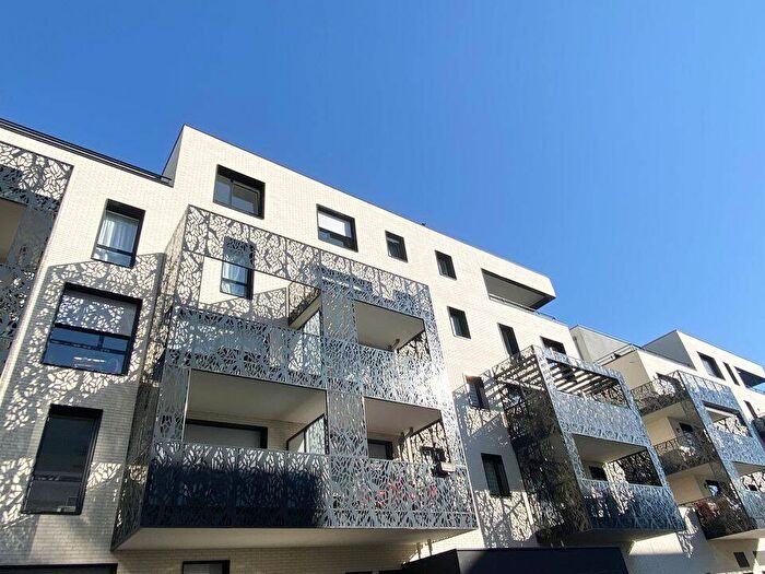 Neudorf Ouest Centre, Strasbourg : Appartement 2 pièces à louer