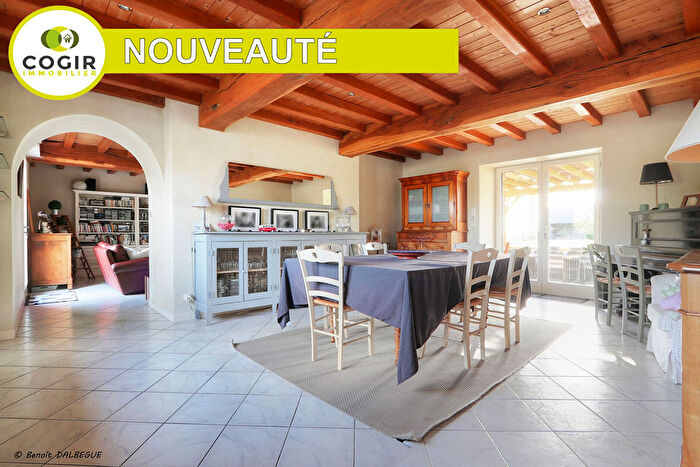 Maison à vendre - Bourgbarré - 8 pièces - 6 chambres