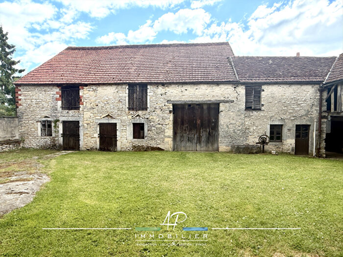 Maison 4 pièces à vendre à Spoy