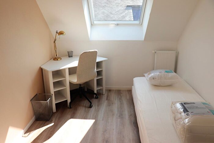 Appartement à louer - Angers, Saint-Serge, Ney, Chalouère - 1 pièce - 1 chambre