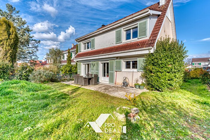 Maison à vendre - Meyzieu, Nord Ouest - 4 pièces - 3 chambres