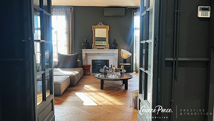 Appartement à vendre - Nîmes - 5 pièces - 3 chambres