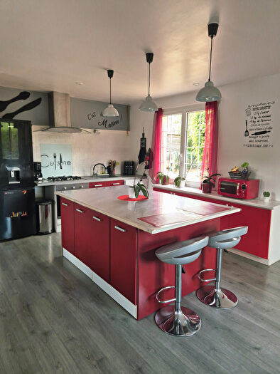 Maison à vendre - Parcé-sur-Sarthe - 4 pièces - 3 chambres