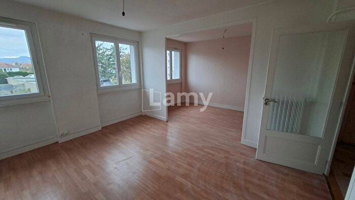 Appartement à louer - Sud-Saint Jacques, Clermont-Ferrand - 4 pièces - 2 chambres