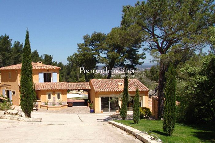 Maison à louer - Aix-en-Provence - 5 pièces - 4 chambres