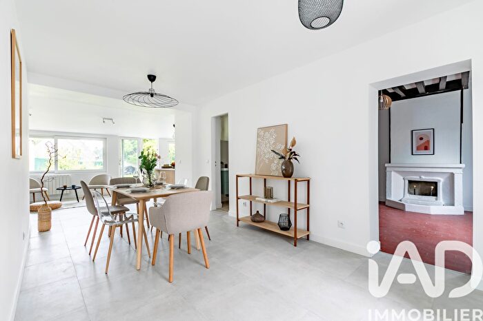 Maison à vendre - Pierrefonds - 8 pièces - 5 chambres